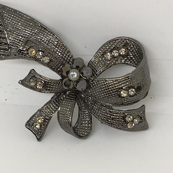 Jewelry | Vintage Silver Crystal Bow Pin | Poshmark